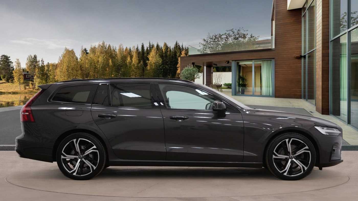 Volvo V60 Plus B3 mild hybrid Petrol, Used vehicle, by Volvo Cars East ...