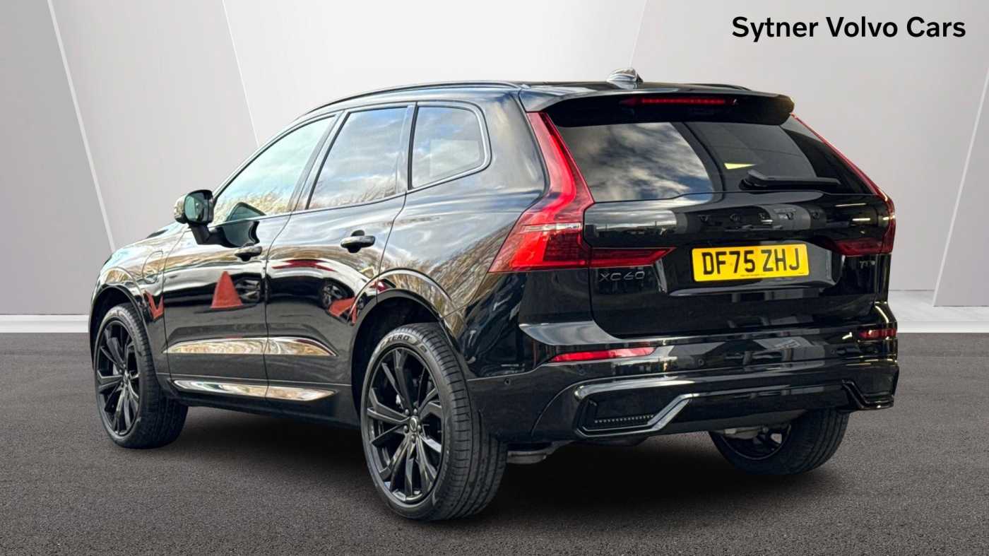 Volvo XC60 T8 Black Edition Ultra, AWD Plug-in hybrid, Electric/Petrol ...
