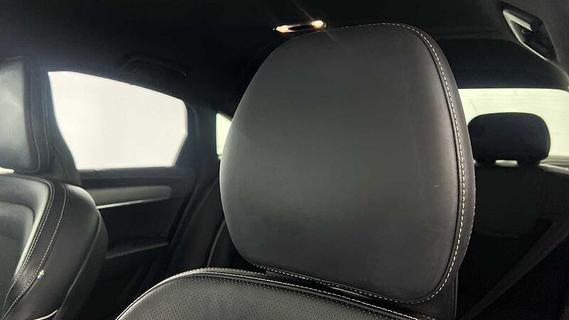 Volvo S90 Recharge R-Design, T8 AWD plug-in hybrid, Used vehicle, by F ...